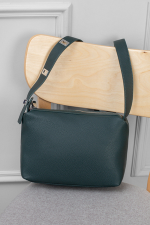 Сумки женские из искусственной кожи в Новосибирске